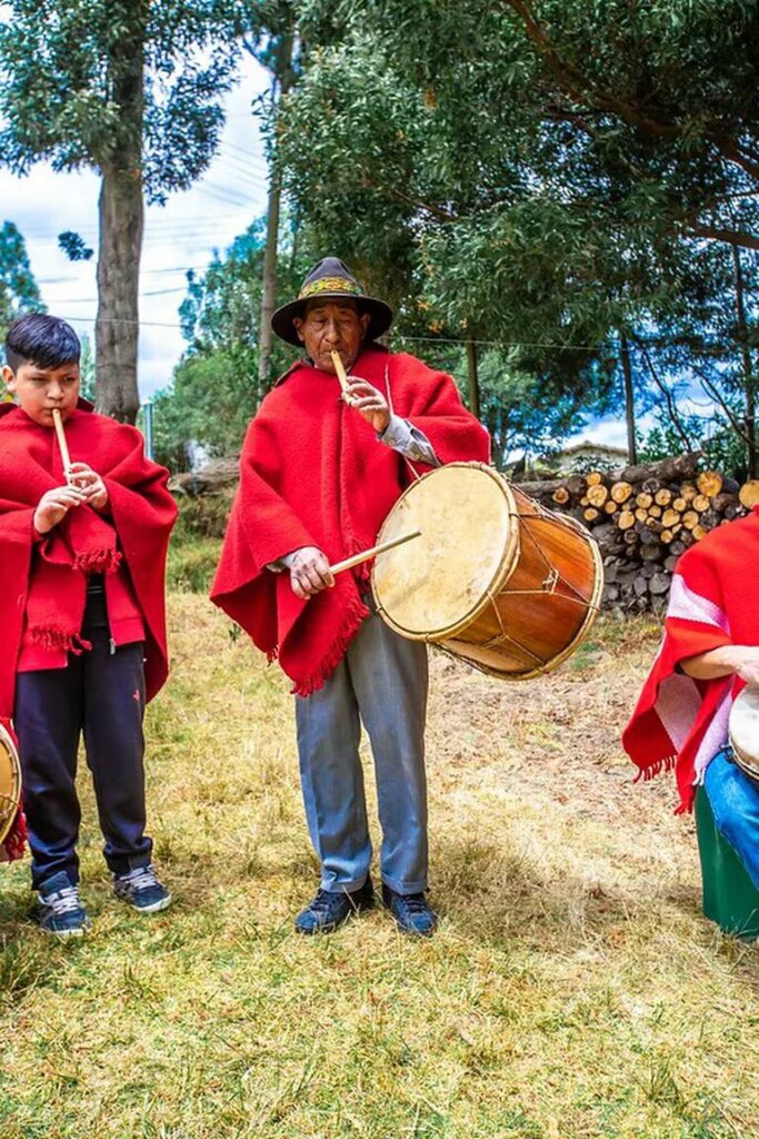 Los Pingulleros de Ecuador: Tesoros Culturales Ahora Patrimonio ...