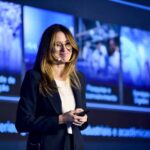 Intel capacita a 1000 mujeres latinoamericanas en IA - Cadena LATAM